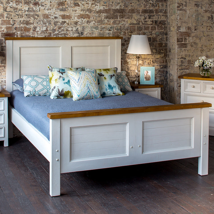 Tuscan Wooden Queen Bed Frame | Honey-coloured Stain